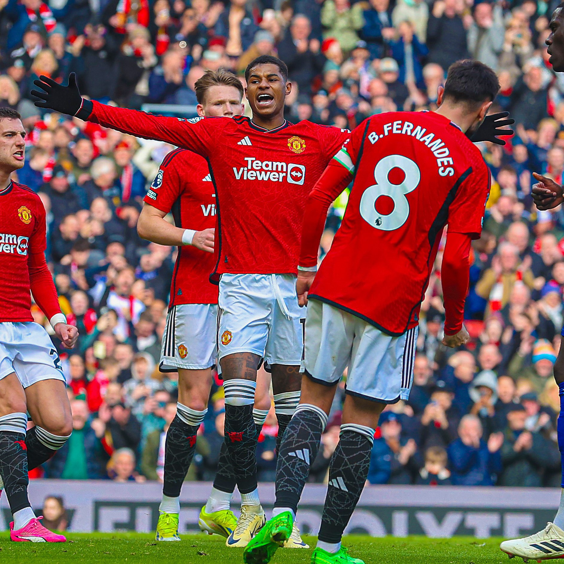 Manchester United Secures 2-0 Victory Over Everton with Penalty ...