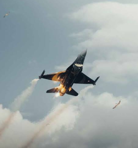 Thailand’s F-16 Fighter Jet Strikes Cambodian Forces Amid Escalating ...