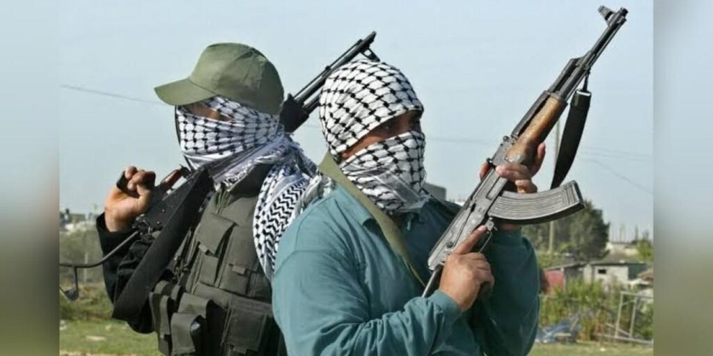 Terrorists Kill Police Officer, Abduct Chinese Expatriate in Oyo ...